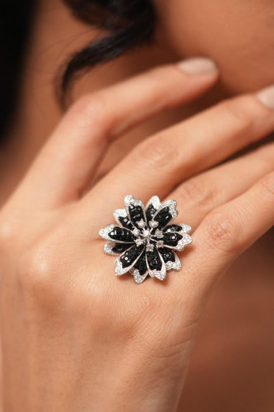 Shop Exquisite Rings Online at Attrangi | Luxury Collection