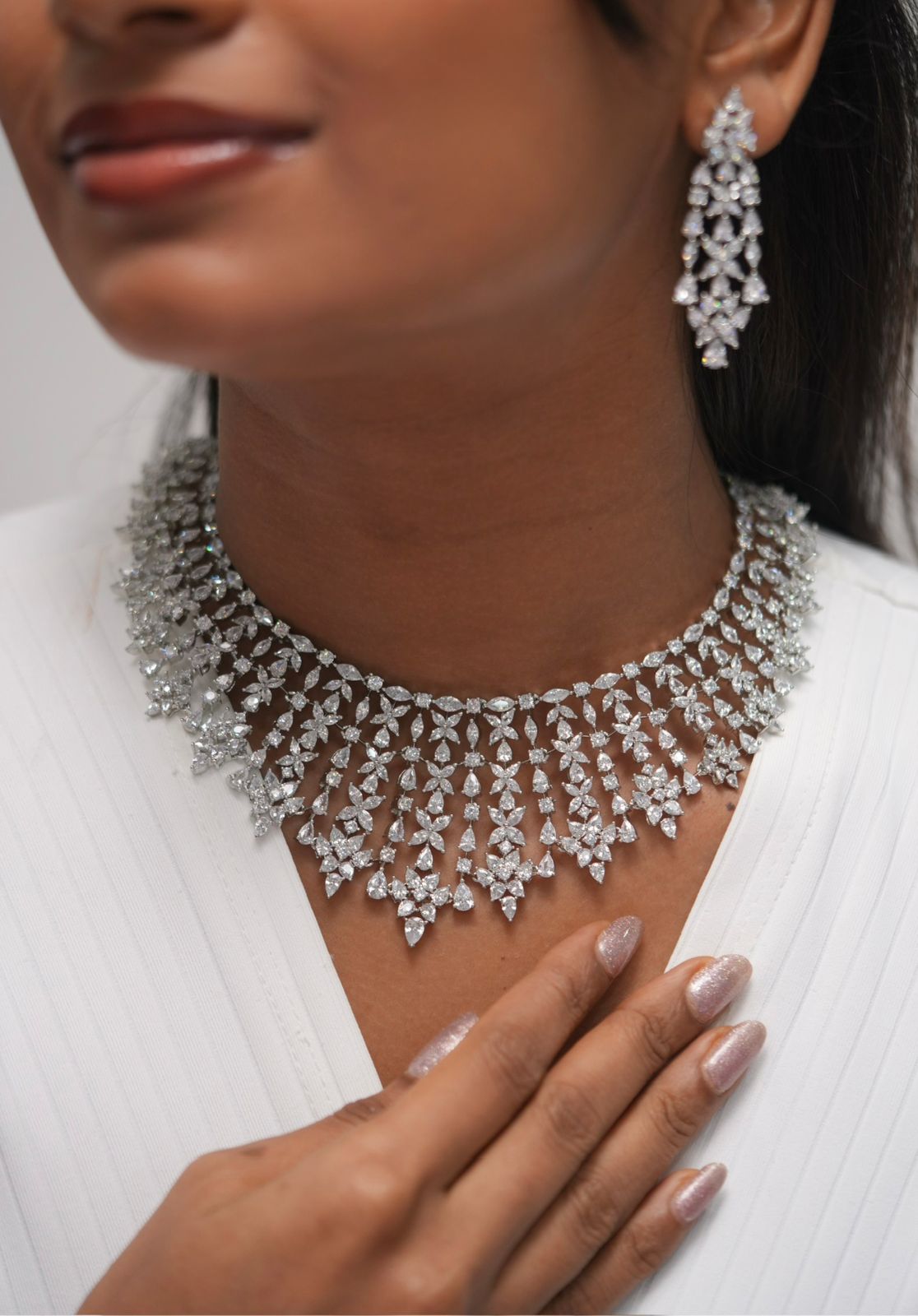 Queen Diamond Heavy Necklace Set with Long Earrings