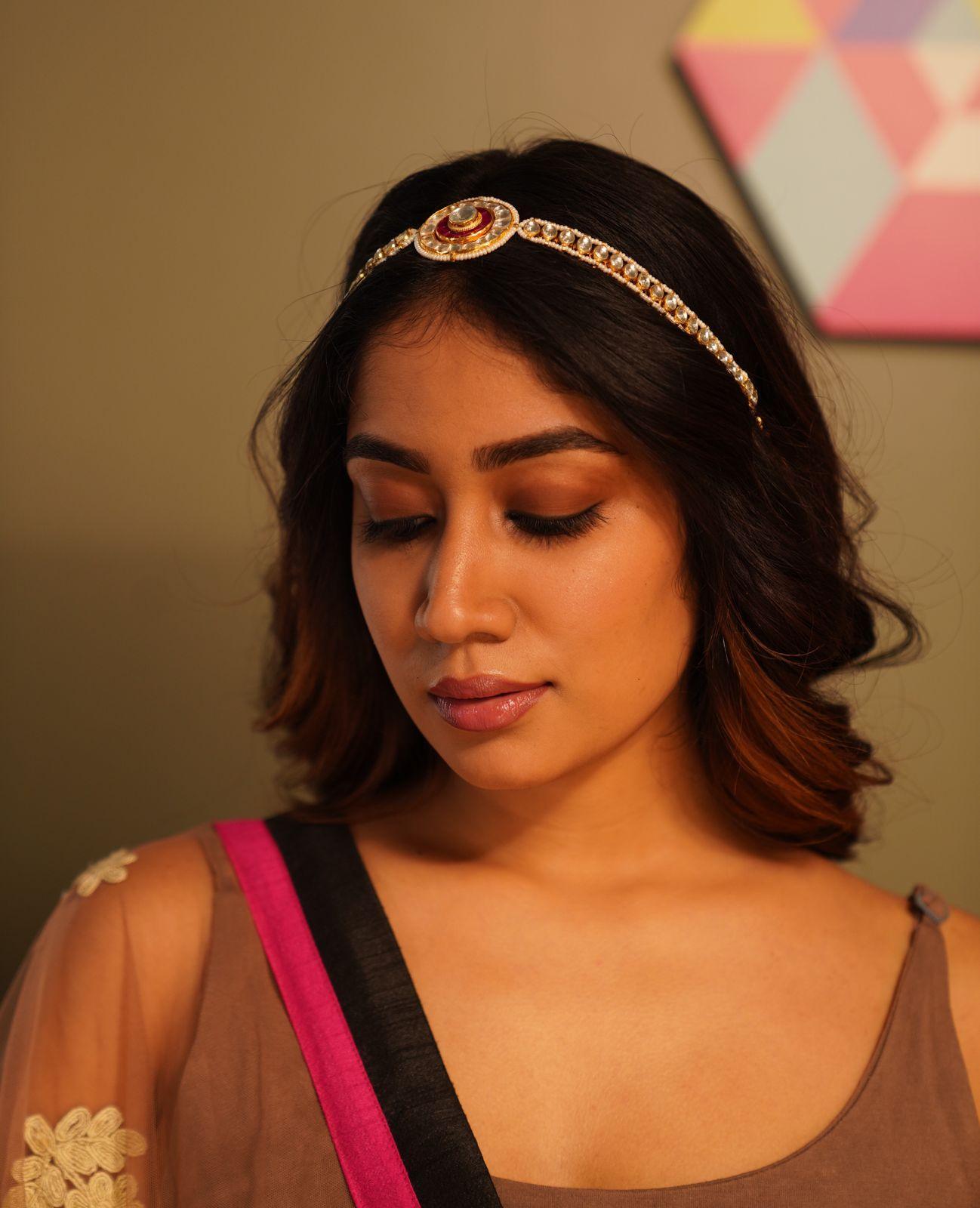 Chakrika Sheeshband – Attrangi