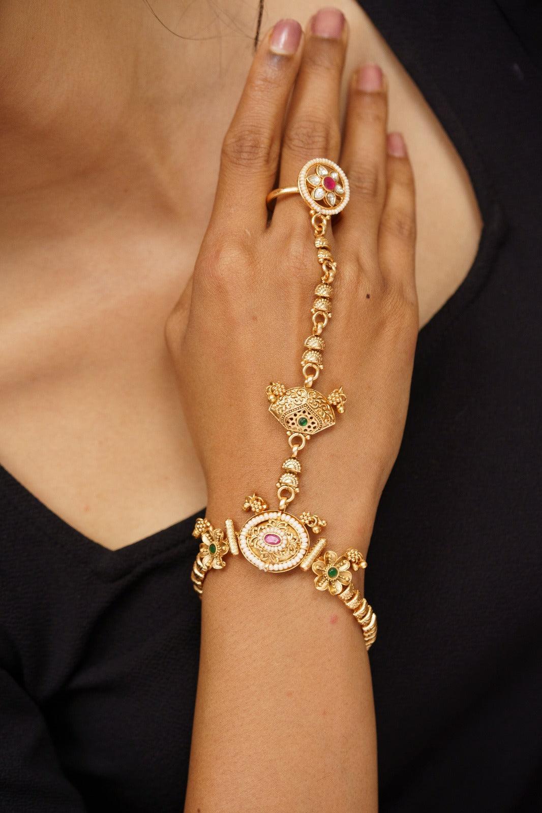 Hasika Hathpan | Sone Pe Suhaga Collection